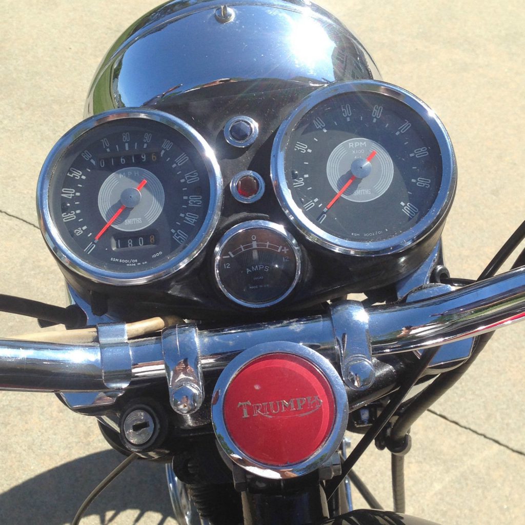 Triumph Trident - Revivaler