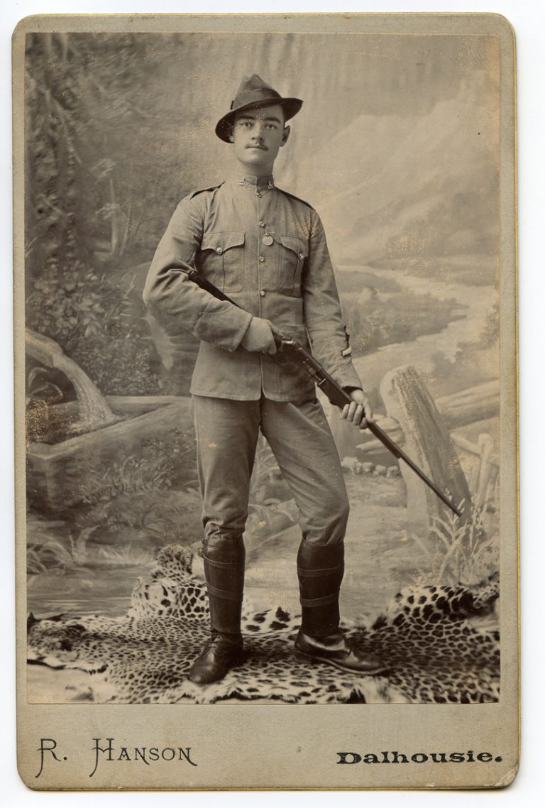 colt-lightning-rifle-royalwarwickshireprivatewithcoltlightningrifle ...