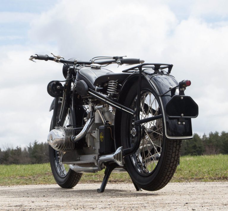 BMW R16 - Revivaler
