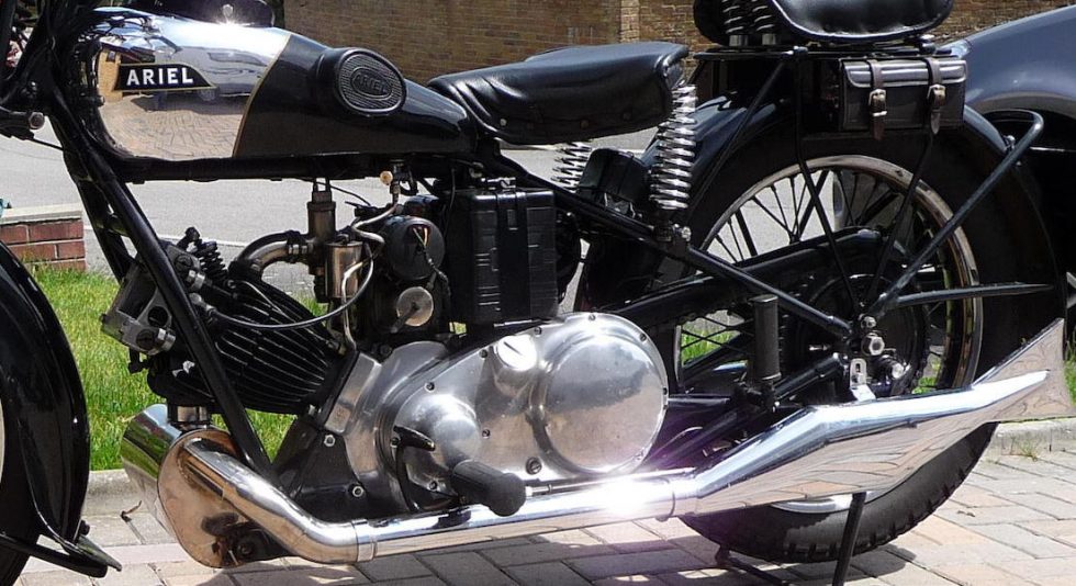Ariel 499cc Model SF31 'Sloper' - Revivaler