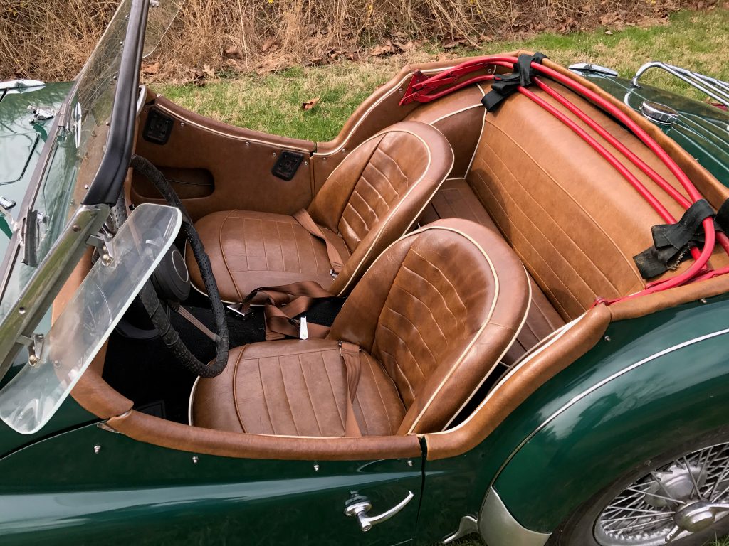 Triumph TR3A Roadster - Revivaler