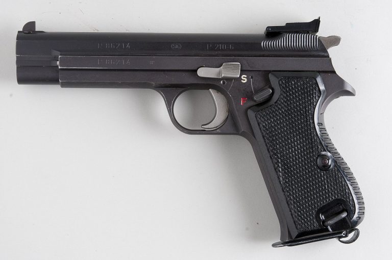 SIG P210 - Revivaler