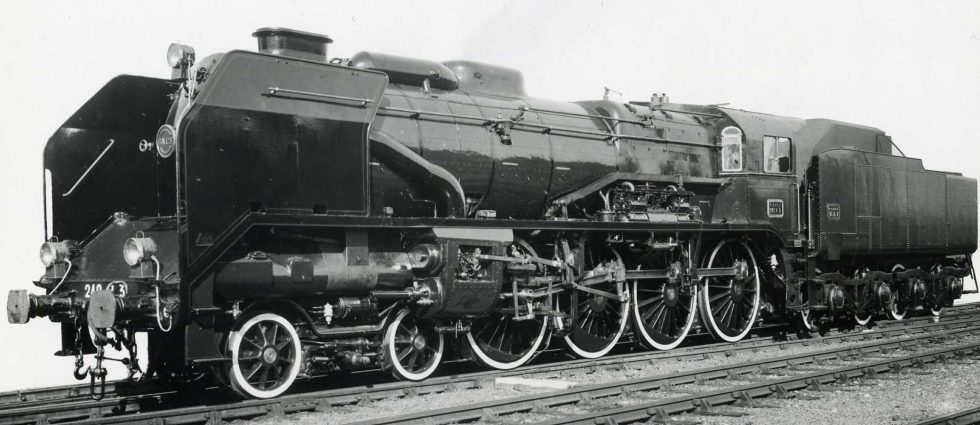 The French 241P Steam Locomotive-28 - Revivaler