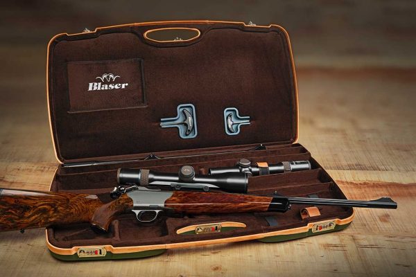 Blaser R8 - Revivaler