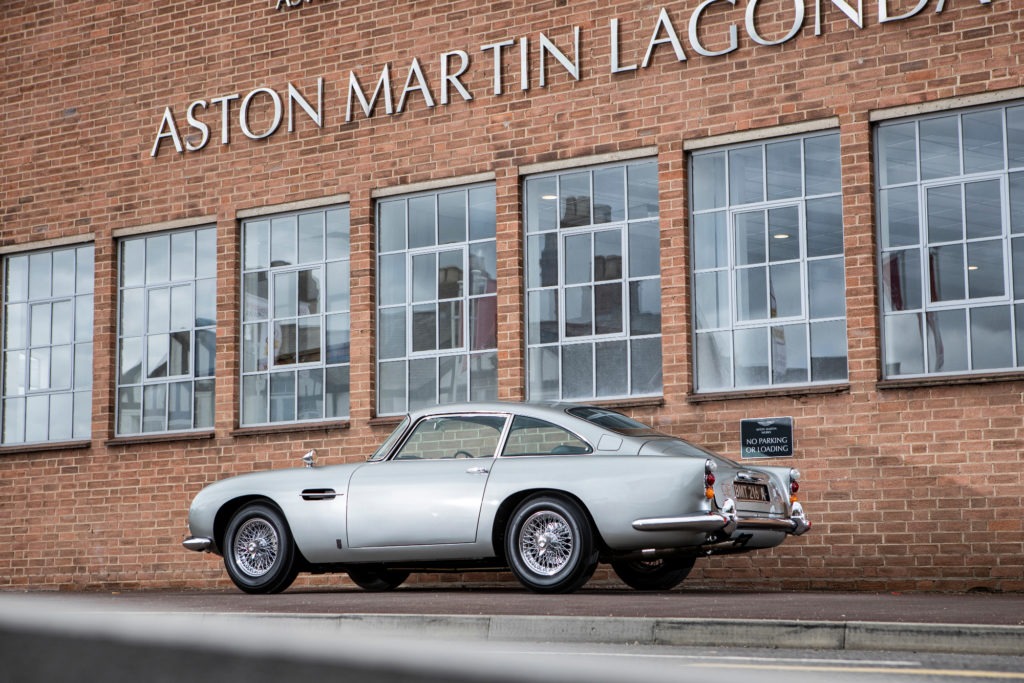Aston Martin DB5 James Bond 007 Movie Car - Revivaler