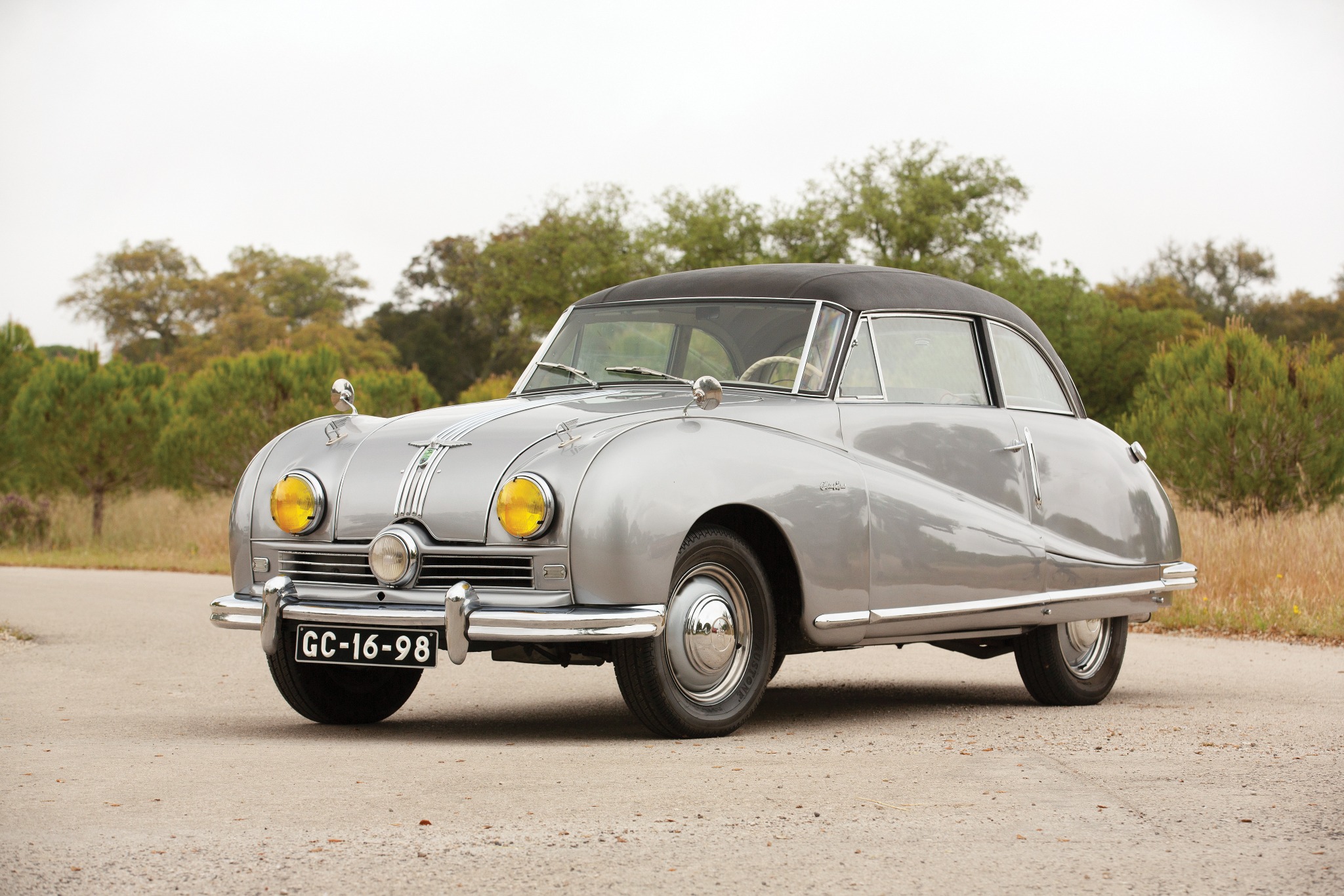 The Austin A90 Atlantic - Revivaler