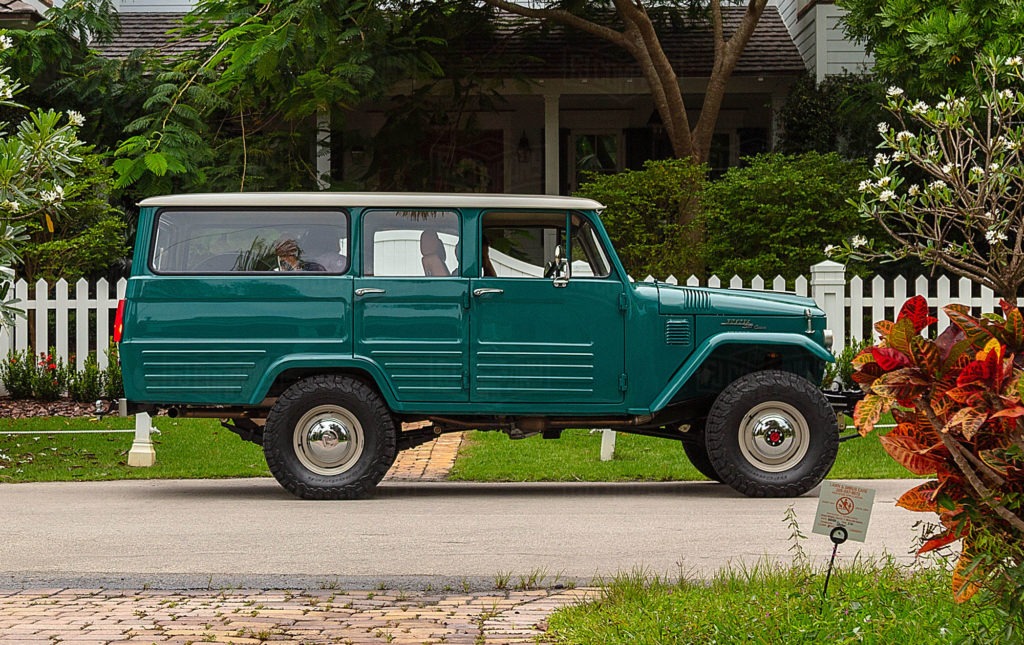 Toyota Land Cruiser FJ45V - Revivaler