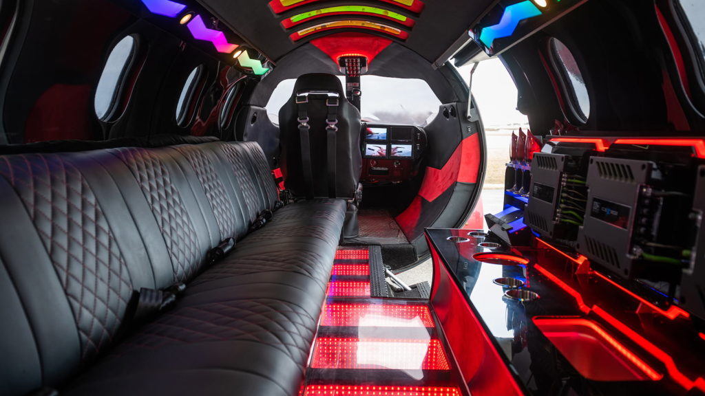 Limo-Jet "Lear Jet" Limousine - Revivaler
