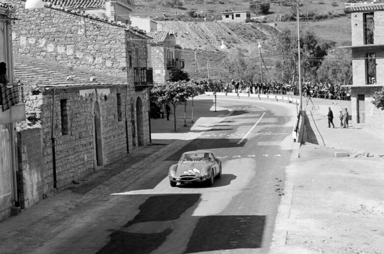 1962 Ferrari 330 LM / 250 GTO by Scaglietti - Chassis No. 3765 - Revivaler