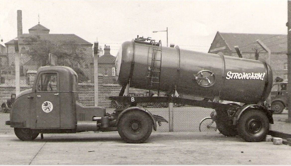 The Scammell Scarab "Mechanical Horse" - Revivaler