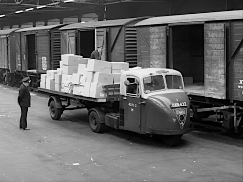 The Scammell Scarab "Mechanical Horse" - Revivaler