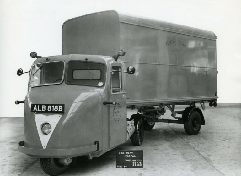 The Scammell Scarab "Mechanical Horse" - Revivaler