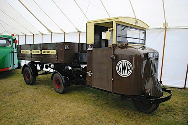 The Scammell Scarab "Mechanical Horse" - Revivaler