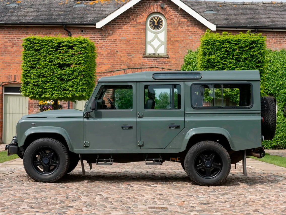 A Land Rover with the Twisted Twist - Revivaler