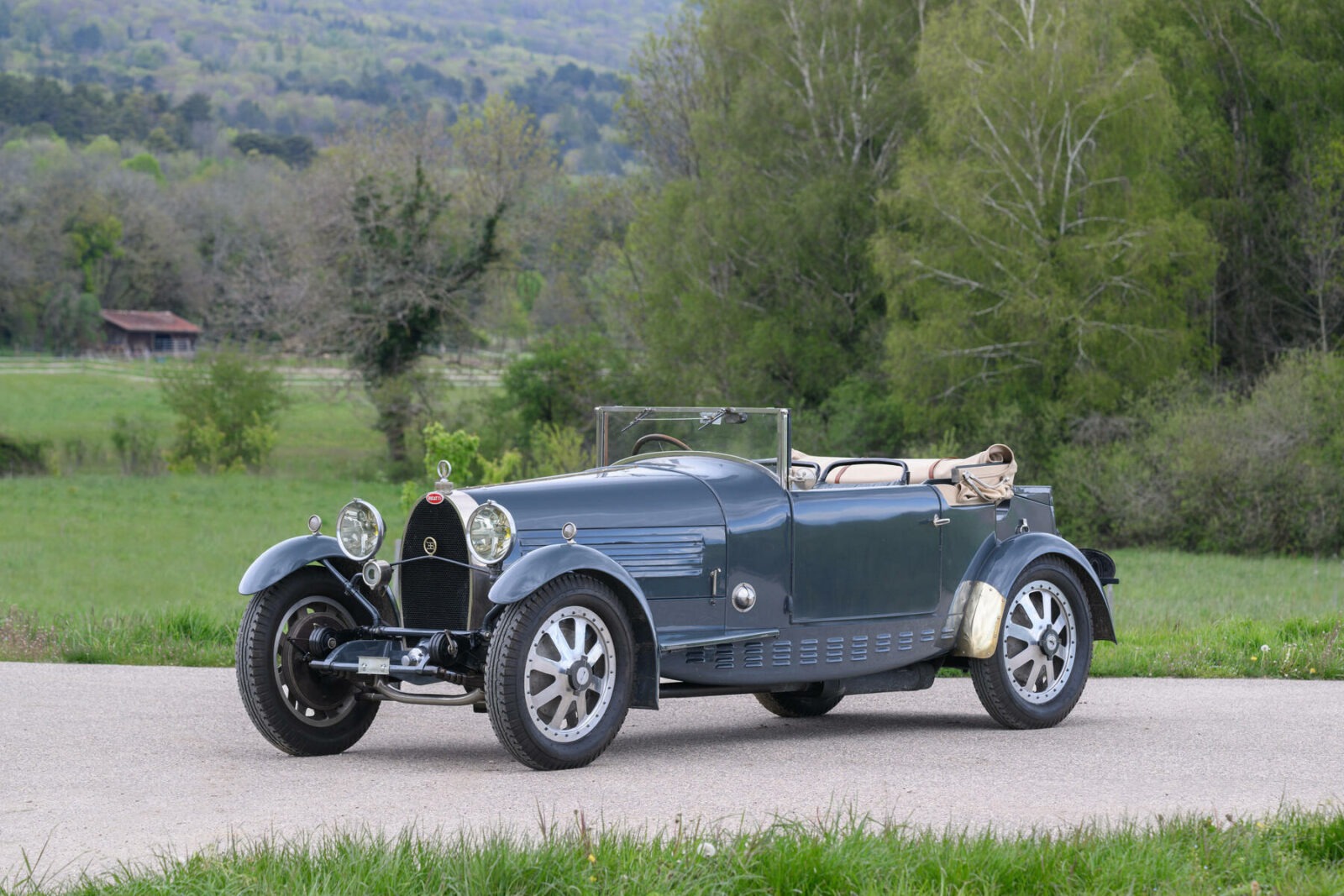1928 Bugatti Type 43 - Revivaler
